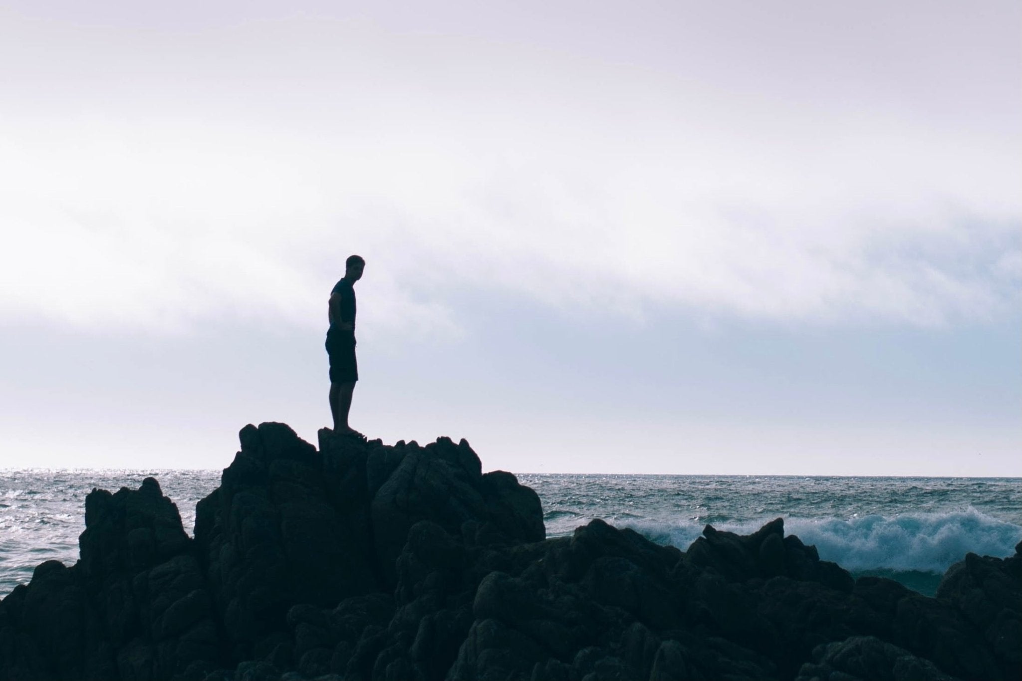 Are You A Lonely Man? You're Not Alone. – MindJournal